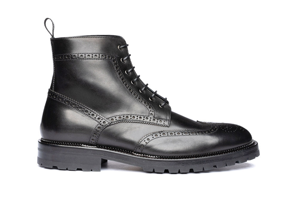 Men's Ankle wing brogue boot in black calf leather shoes | DIS